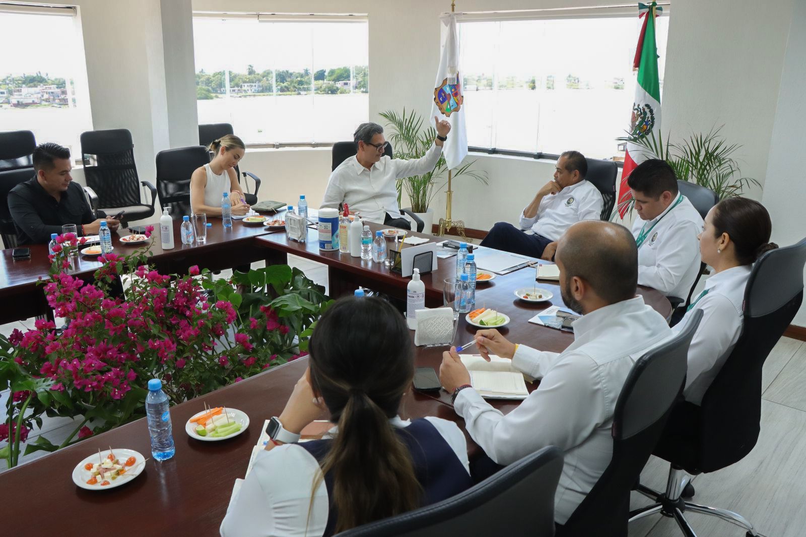 Acuerdos con ASIPONA Tampico para restaurar alumbrado en la escollera: EGR - En Público